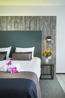 Roupa hipoalergénica, cortinas/cortinados opacos, quartos insonorizados