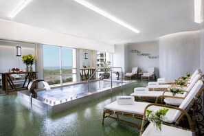 Sala(s) para tratamentos a casais, sauna, banheira de hidromassagem 