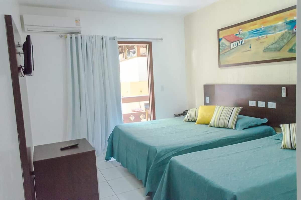 Minibar, secretária, cortinas/cortinados opacos, Wi-fi grátis