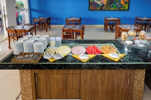 Pequeno-almoço tipo buffet diário incluído