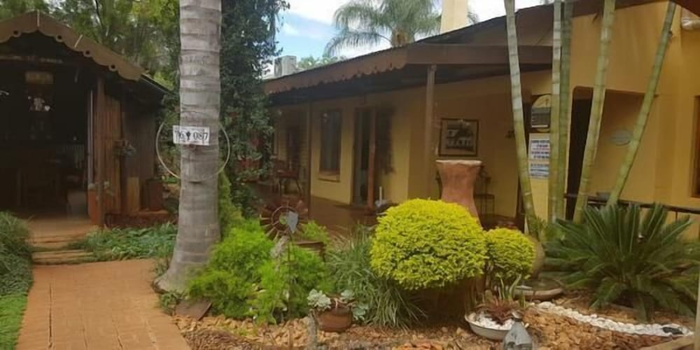 Africa S Eden Guesthouse - Mookgopong