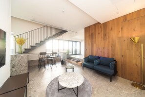 Vila, piscina particular | Área de estar | TV de tela plana 50 polegadas com canais a cabo, TV