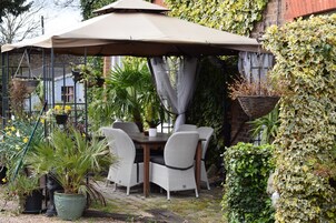 Café da manhã mediante uma taxa