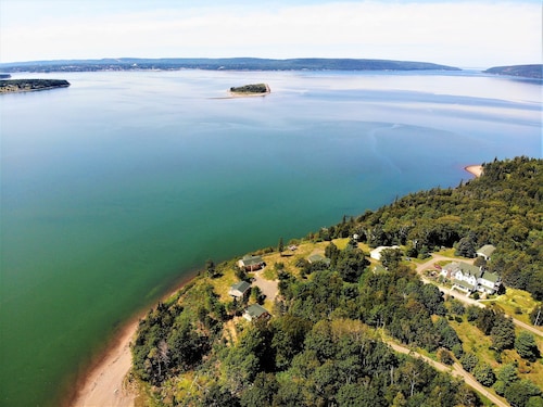 Visit Deep Brook: 2024 Travel Guide for Deep Brook, Nova Scotia | Expedia