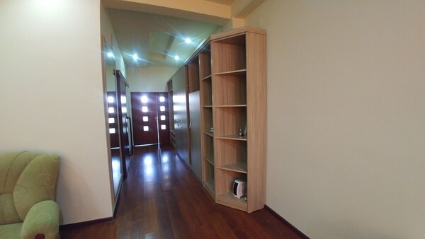 Cross Health Center - Yerevan