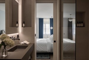 Quarto Clássico com Cama de Casal, Vista para a cidade | 1 quarto, lençóis de algodão egípcio, roupa de alta qualidade 