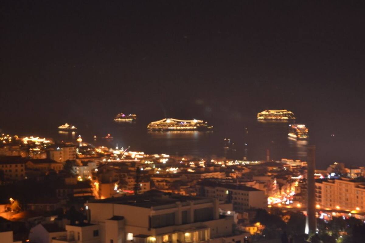 Cobertura, vista para o mar (Caminho D João, Funchal,AP. DJ A27ET3) | 1 quarto, cofres nos quartos, ferros/tábuas de passar roupa