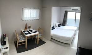 Quarto Twin Deluxe | Quartos insonorizados, Wi-fi grátis, roupa de cama fornecida