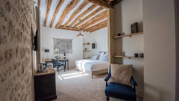 1 quarto, cofre no quarto, berços/camas para crianças grátis
