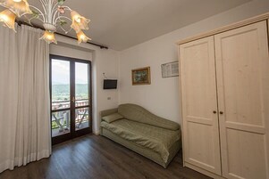 Cofres nos quartos, escrivaninha