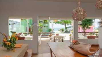 Área para churrascos e piqueniques