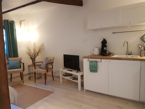 Casa de Campo Comfort, não fumadores, casa de banho anexa | Sala | Televisor 