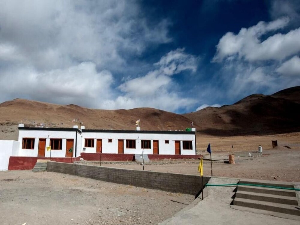 Tih Tsokar Eco Resort & Restaurant - Leh