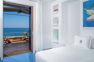 Quarto Duplo Superior, terraço, vista para o mar (Superior Patio) | Roupa hipoalergénica, minibar, cofre no quarto 