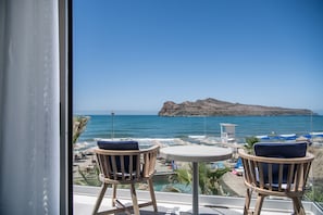 Suite-Estúdio Design, 1 quarto, vista para o mar, em frente ao mar | Vista do quarto
