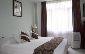 Suíte família | Frigobar, cofres nos quartos, escrivaninha