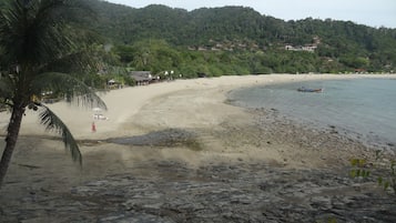 Vista para praia/oceano
