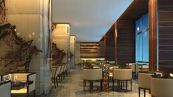 Pequenos-almoços, almoços, jantares servidos, cozinha internacional