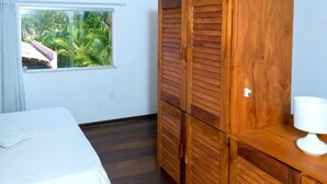 Quarto Duplo de Luxo | Minibar, cortinas/cortinados opacos, Wi-fi grátis 