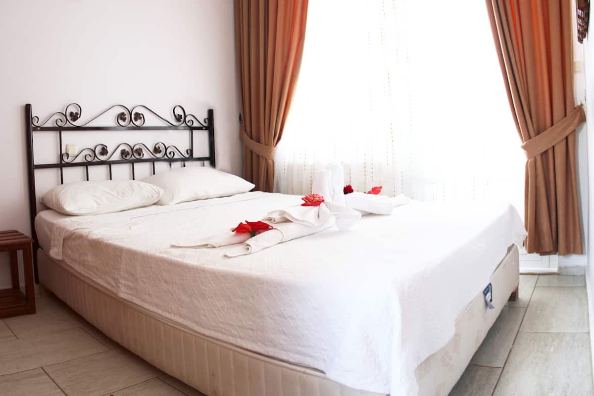 Apartamento, 1 quarto | Cofre no quarto, ferro/tábua de engomar