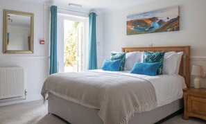 Quarto casal premium, varanda (Room 15) | Roupas de cama premium