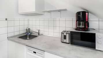 Quarto Duplo, casa de banho partilhada (Kitchen) | Cozinha privada