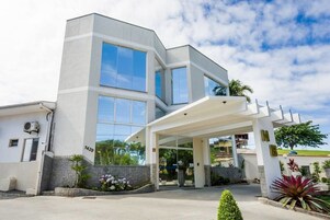 Fachada da propriedade