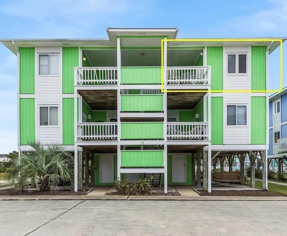 Beauty & The Beach-8b - 2 Br Home - Holden Beach, NC