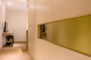 Quarto Duplo Standard | Secretária, cortinas/cortinados opacos, quartos insonorizados 