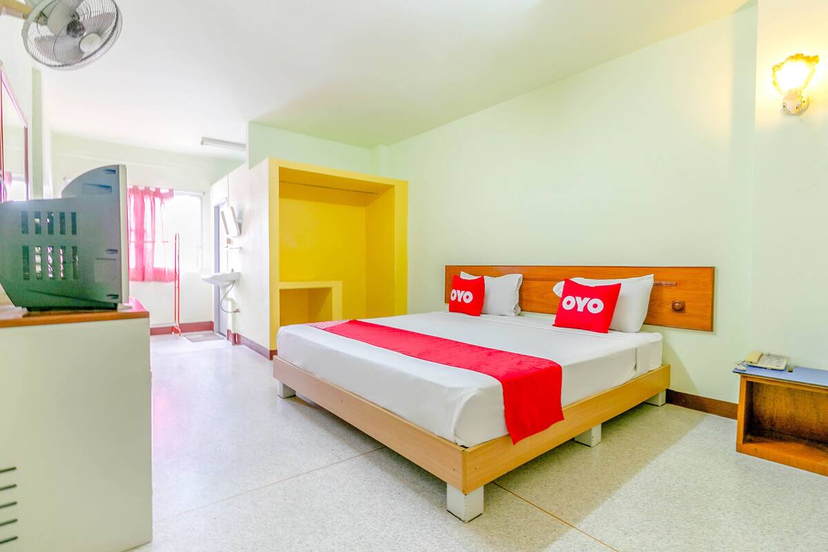 Quarto Duplo Deluxe | Secretária, Wi-fi grátis, roupa de cama fornecida 