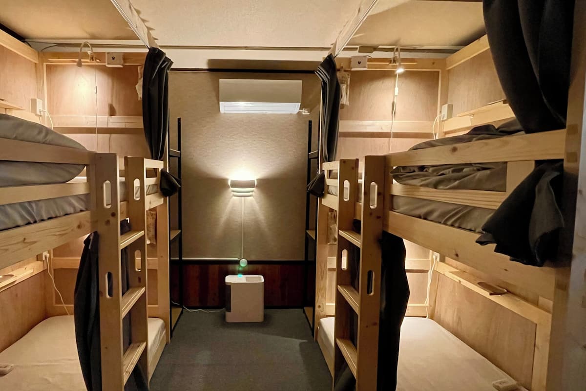 Cofre no quarto, Wi-fi grátis, roupa de cama fornecida