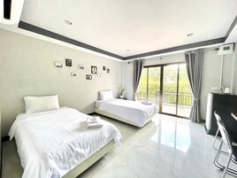 Quarto Twin Superior, 2 camas individuais, não fumadores | Roupa de alta qualidade, minibar, secretária