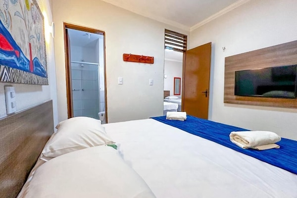 Quarto Familia Connjugado | 1 quarto, minibar, Wi-fi grátis, roupa de cama fornecida