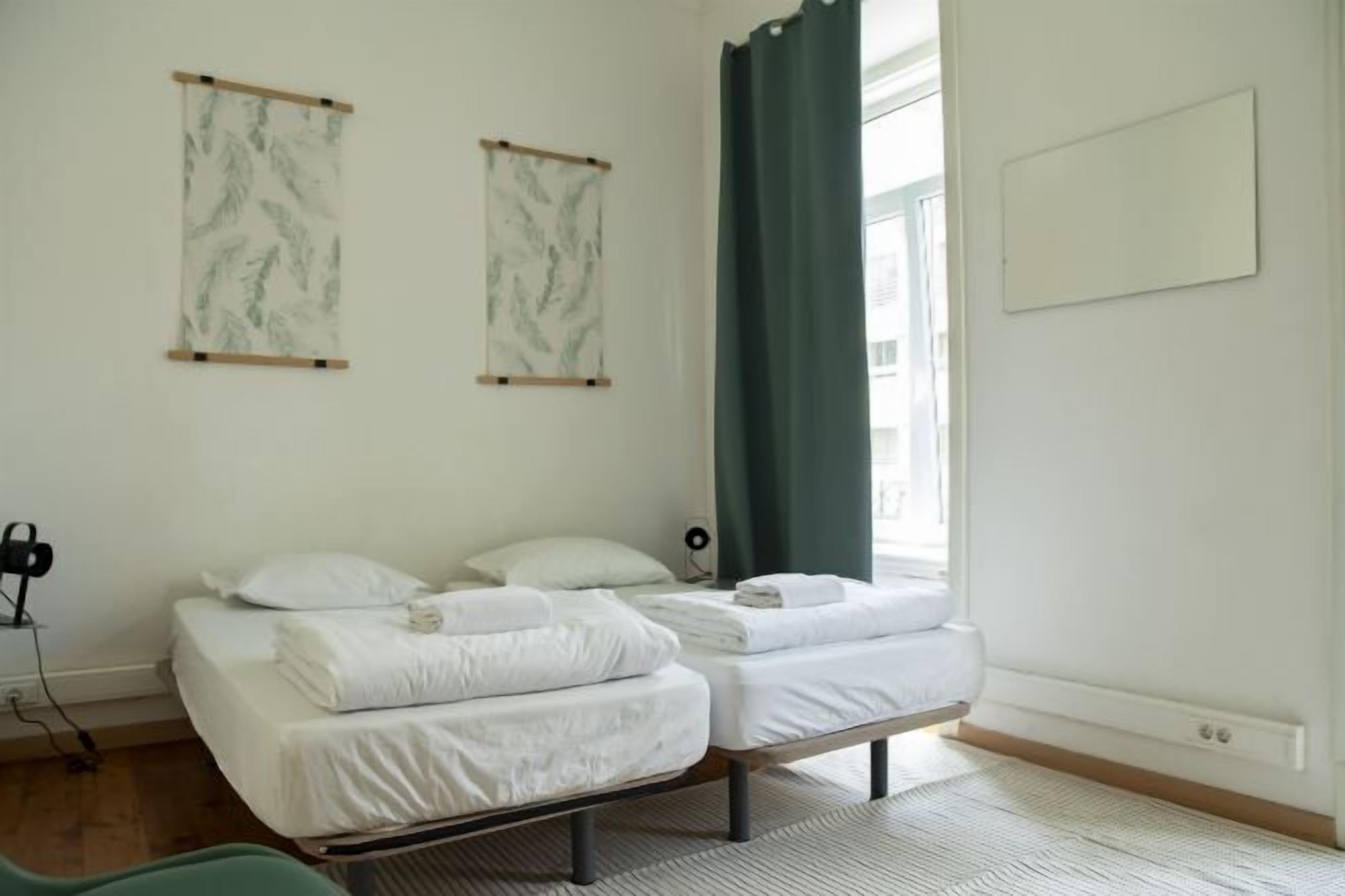 Wi-fi grátis, roupa de cama fornecida 