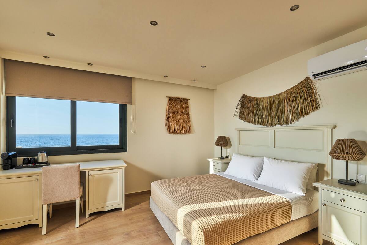 Deluxe Suite Sea View | Vista do quarto