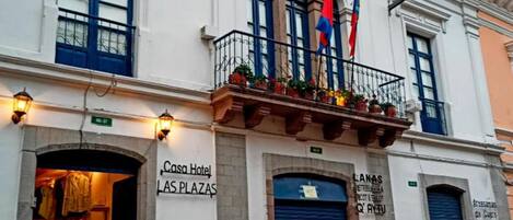 Fachada da propriedade