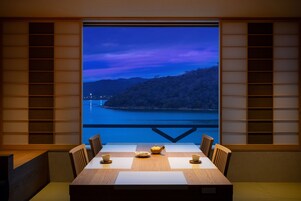 Quarto Tradicional (Japanese-style, with Lake View, FB4) | Vista para o lago