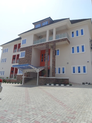 Stanzel Grand Resort - Abuja