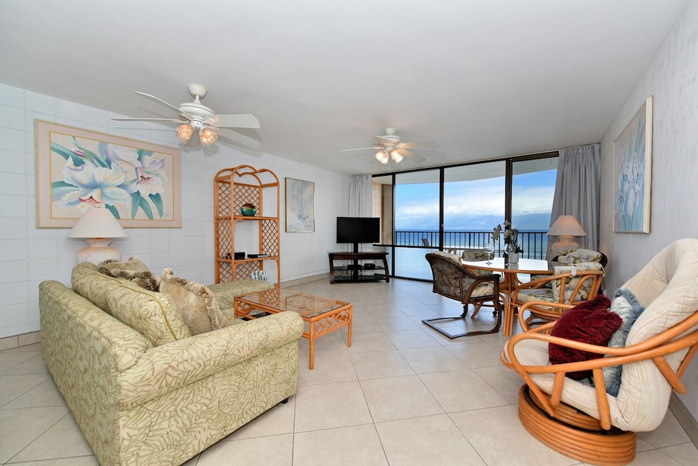 Valley Isle Resort - Penthouse Met Uitzicht Op De Oceaan - Veel Walvis Spotten! Twee Bedden / Twee Ba - Maui, HI