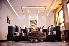 Quarto casal executivo | Escrivaninha, quartos à prova de som, Wi-Fi de cortesia, roupa de cama