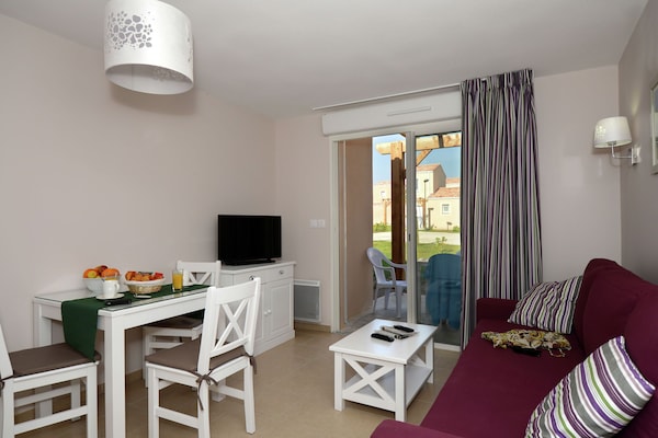 Agréable Appartement Avec Terrasse Dans Environnement Calme - Maussane-les-Alpilles