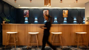 4 restaurantes, café da manhã, culinária internacional