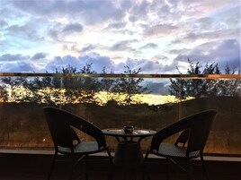 Apartamento, 3 quartos, vista para o campo de golfe | Varanda