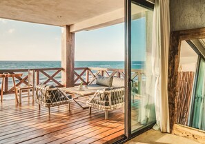 Oceanfront Villa | Vista do quarto