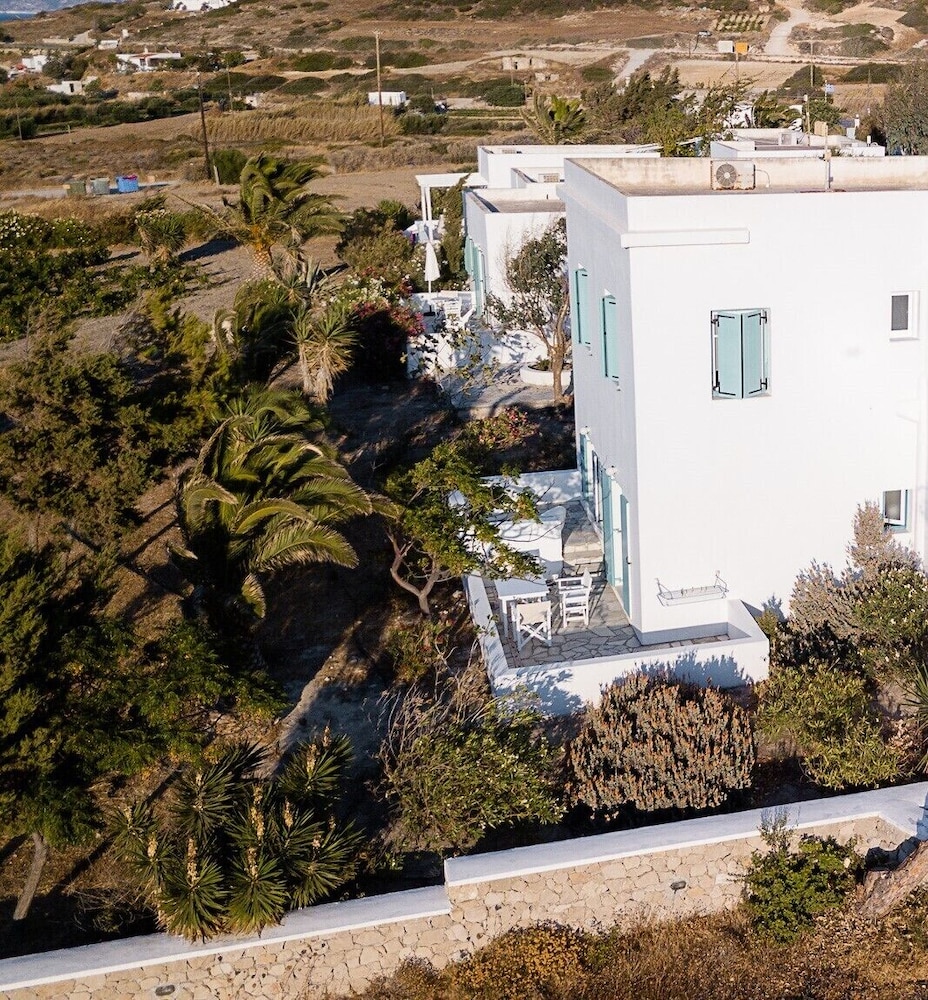 Kostantakis Winery & Residence - ミロス島