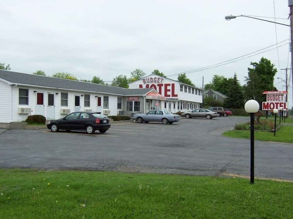 Allen's Budget Motel - Watertown, NY