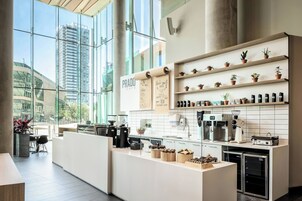 Pequenos-almoços, almoços e jantares servidos 