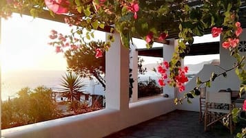 Quarto Premium, vista para o mar | Terraço/pátio interior