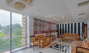 Área de estar no saguão