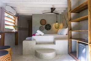 Quarto Standard | Minibar, cofre no quarto, quartos insonorizados, Wi-fi grátis 